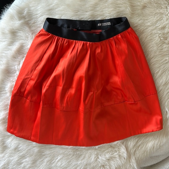 H&M | Skirts | Nwot Mini Skirt | Poshmark